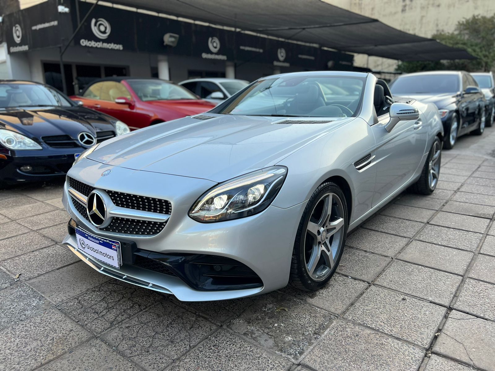 Mercedes Benz SLC 200 Look AMG 2017 • Globalmotors • Automotora ...